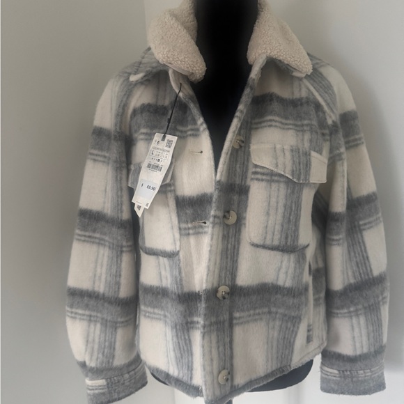 Zara | Jackets & Coats | Zara Gray And Cream Plaid Teddy Jacket | Poshmark